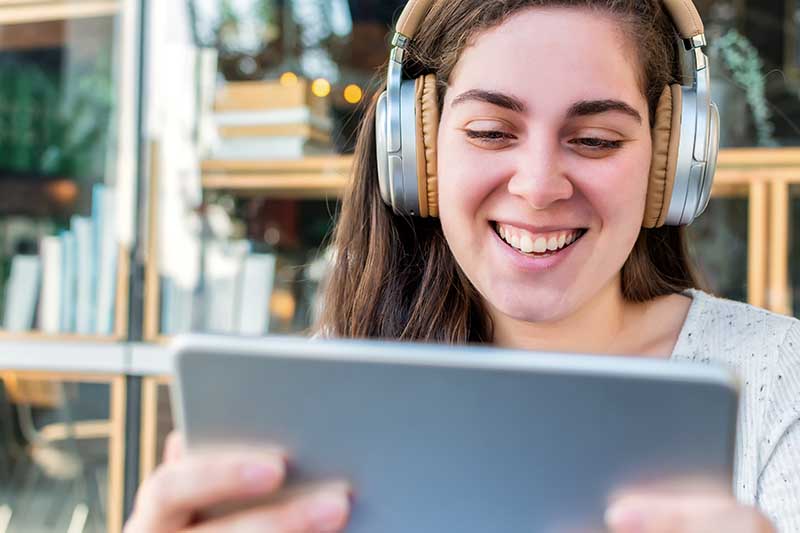 Connect with Others: Make Real-Life Friends Online and In-Person – All ...